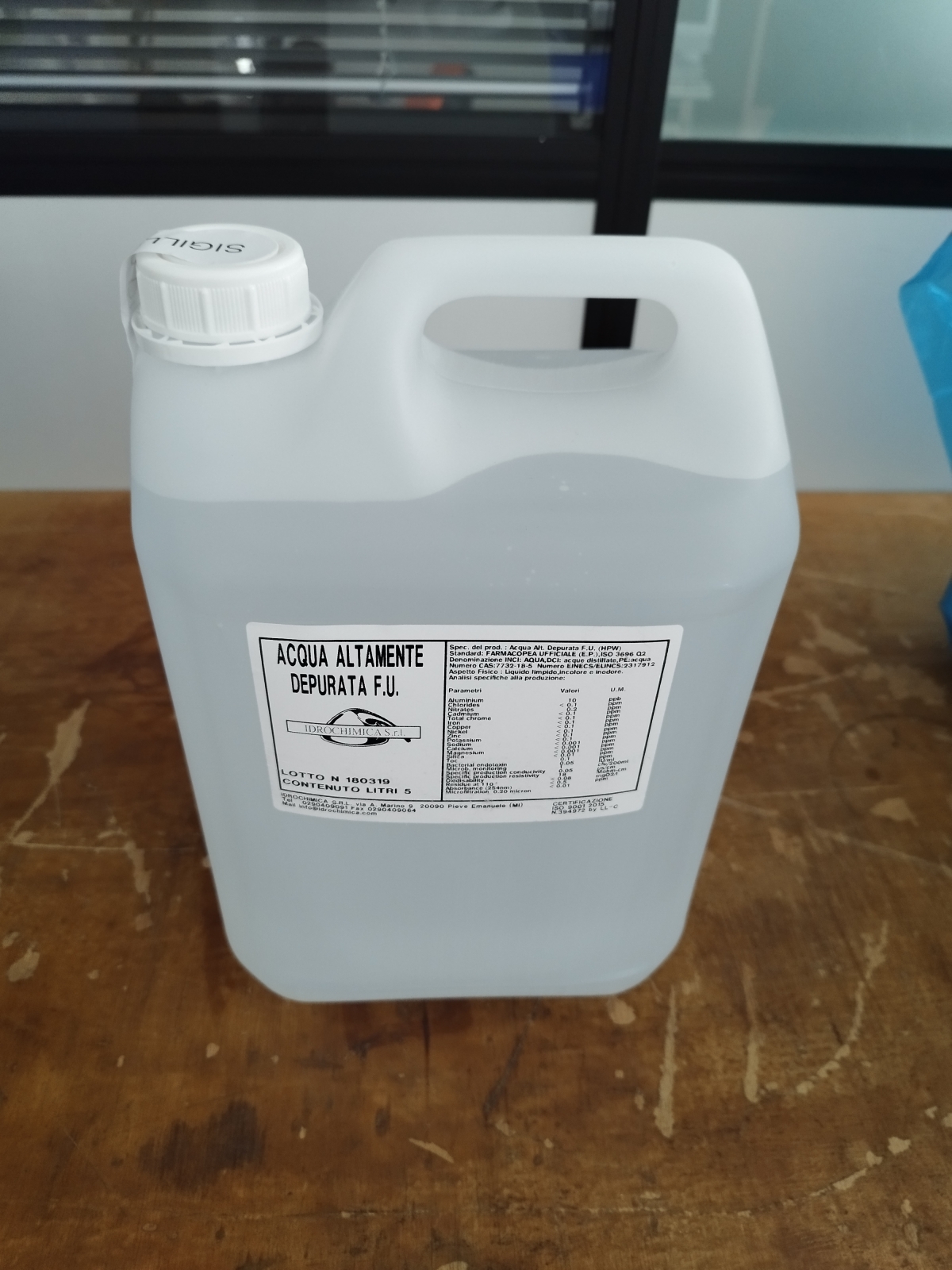 ACQUA DISTILLATA Lt.5 - DISTILLED WATER L.5 - Pelusi